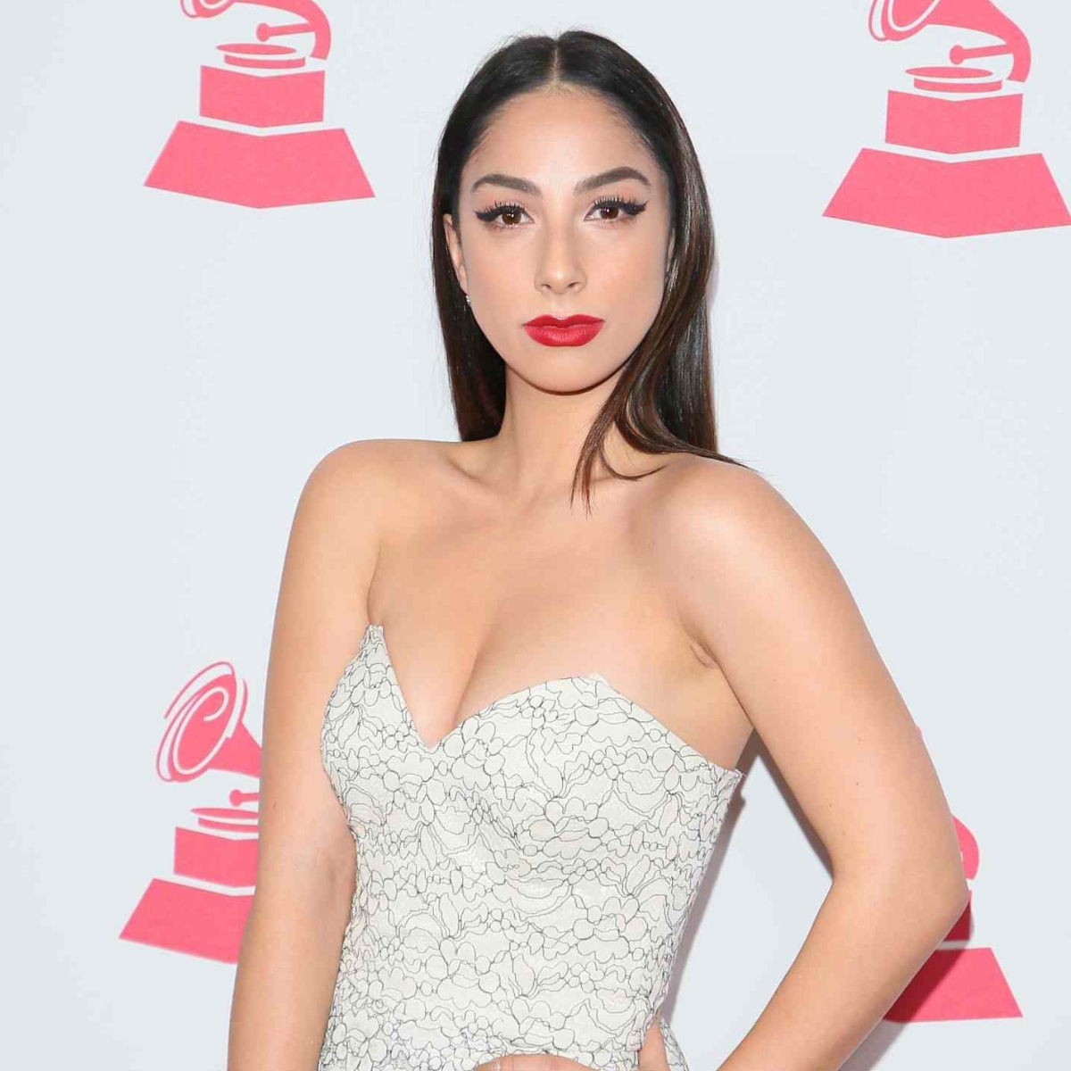 María Chacón – COLOüRS